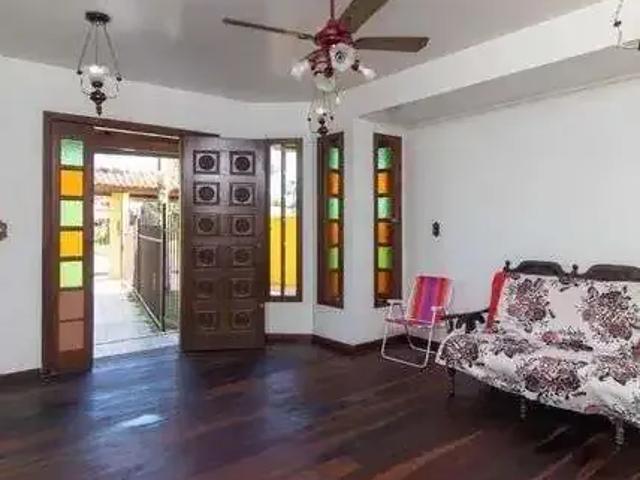 Casa / Sobrado para Locação em Porto Alegre/RS Cavalhada 5 Quartos