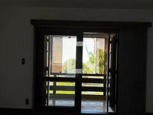 Casa / Sobrado para Locação em Porto Alegre/RS Cavalhada 6 Quartos