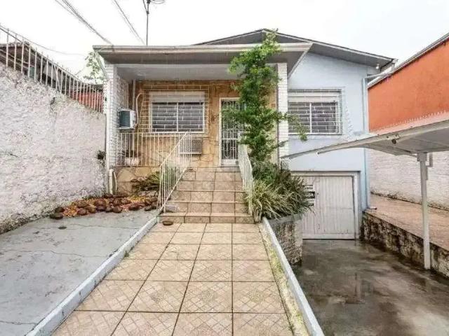 Casa / Sobrado para Locação em Porto Alegre/RS Camaquã 2 Quartos