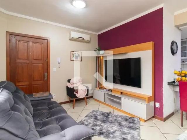 Casa / Sobrado para Locação em Porto Alegre/RS Camaquã 3 Quartos