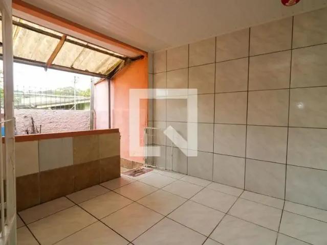 Casa / Sobrado para Locação em Porto Alegre/RS Campo Novo 2 Quartos
