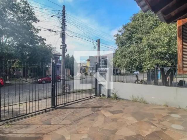 Casa / Sobrado para Locação em Porto Alegre/RS Campo Novo 2 Quartos