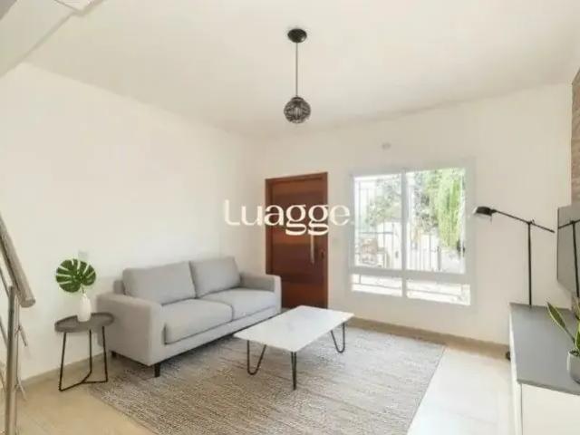 Casa / Sobrado para Locação em Porto Alegre/RS Campo Novo 3 Quartos