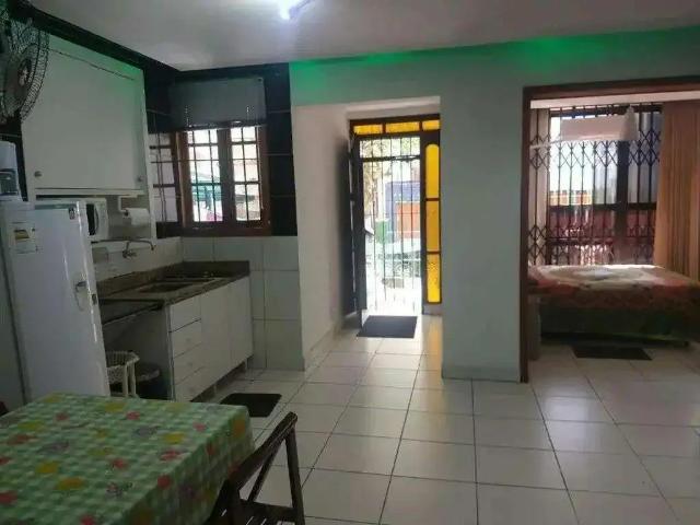 Casa / Sobrado para Locação em Porto Alegre/RS Centro 6 Quartos