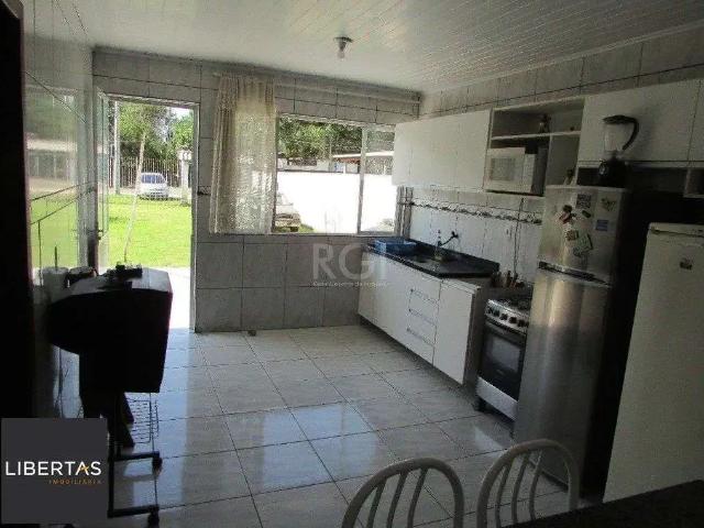 Casa / Sobrado para Locação em Porto Alegre/RS Chapéu do Sol 2 Quartos