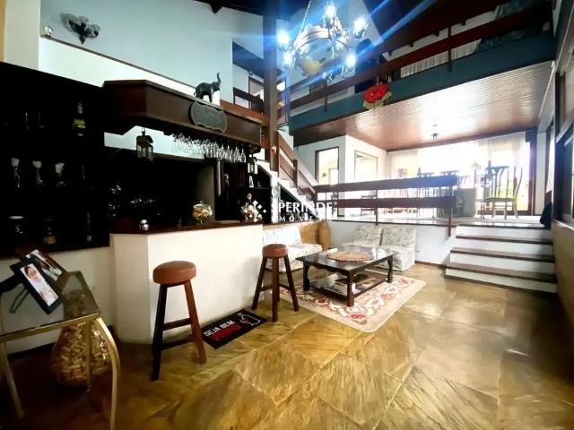 Casa / Sobrado para Locação em Porto Alegre/RS Cristal 5 Quartos