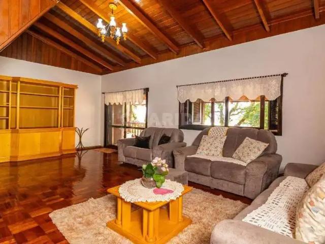 Casa / Sobrado para Locação em Porto Alegre/RS Alto Petrópolis 4 Quartos