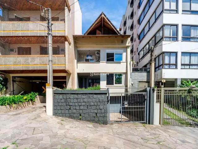 Casa / Sobrado para Locação em Porto Alegre/RS Auxiliadora 4 Quartos