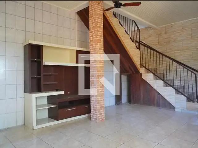 Casa / Sobrado para Locação em Porto Alegre/RS Bom Jesus 4 Quartos