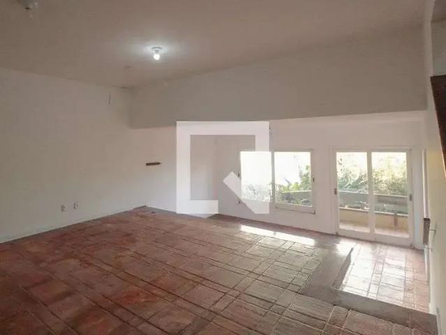 Casa / Sobrado para Locação em Porto Alegre/RS Bela Vista 4 Quartos