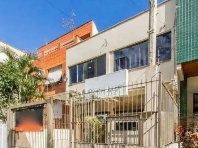 Casa / Sobrado para Locação em Porto Alegre/RS Bela Vista 8 Quartos