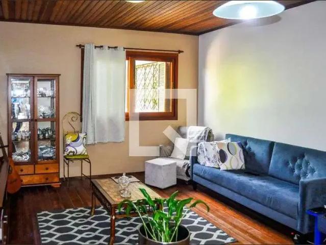 Casa / Sobrado para Locação em Porto Alegre/RS Belém Novo 3 Quartos