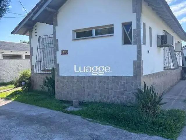 Casa / Sobrado para Locação em Porto Alegre/RS Belém Novo 3 Quartos