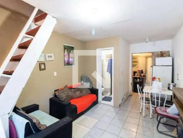Casa / Sobrado para Locação em Porto Alegre/RS Guarujá 1 Quartos