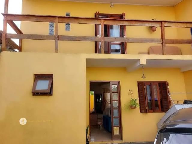 Casa / Sobrado para Locação em Porto Alegre/RS Guarujá 2 Quartos