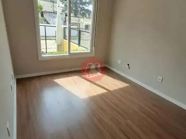 Casa / Sobrado para Locação em Porto Alegre/RS Guarujá 3 Quartos