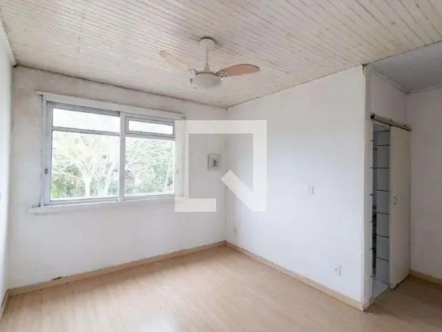Casa / Sobrado para Locação em Porto Alegre/RS Espírito Santo 2 Quartos
