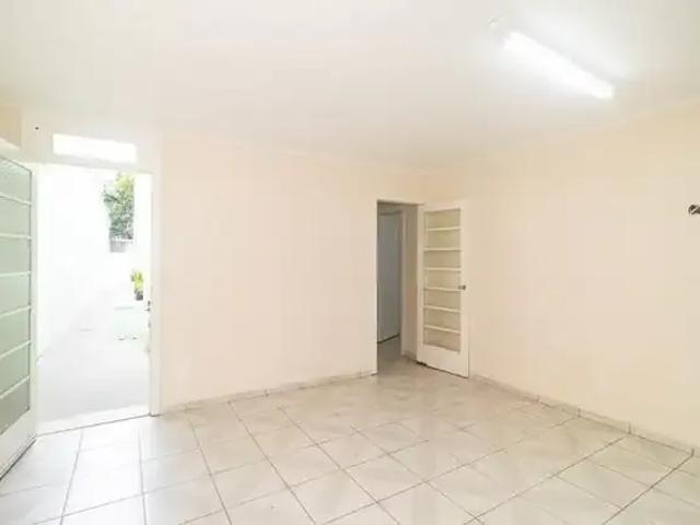 Casa / Sobrado para Locação em Porto Alegre/RS Farroupilha 3 Quartos