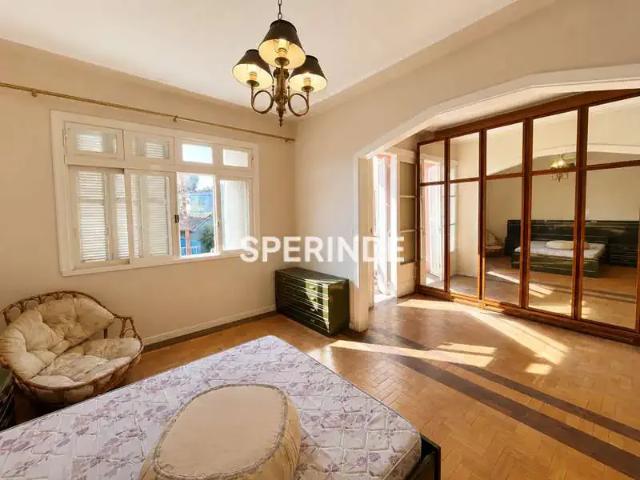 Casa / Sobrado para Locação em Porto Alegre/RS Floresta 4 Quartos