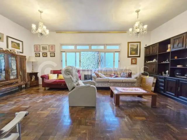 Casa / Sobrado para Locação em Porto Alegre/RS Higienópolis 4 Quartos