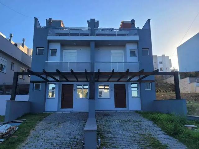 Casa / Sobrado para Locação em Porto Alegre/RS Hípica 3 Quartos