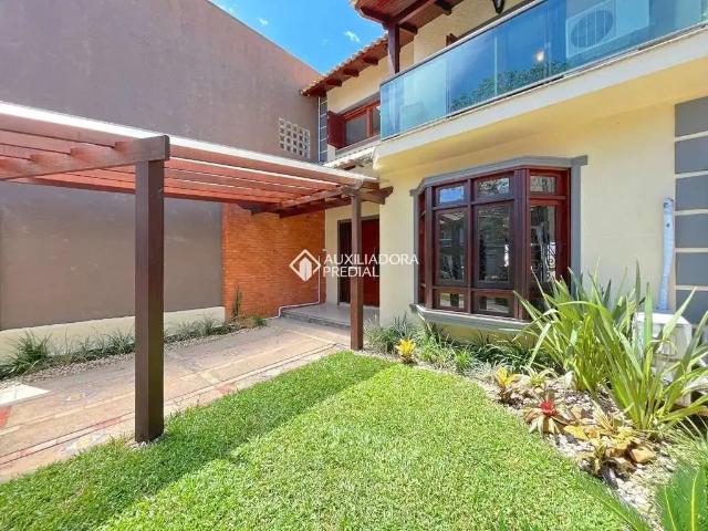 Casa / Sobrado para Locação em Porto Alegre/RS Hípica 3 Quartos