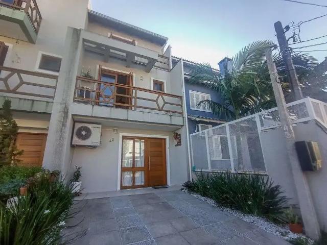 Casa / Sobrado para Locação em Porto Alegre/RS Hípica 3 Quartos