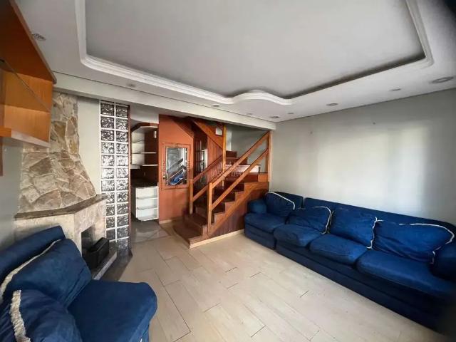 Casa / Sobrado para Locação em Porto Alegre/RS Humaitá 3 Quartos