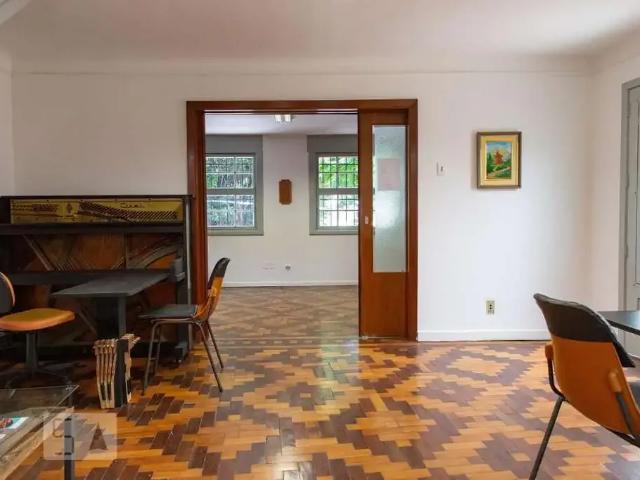 Casa / Sobrado para Locação em Porto Alegre/RS Independência 3 Quartos