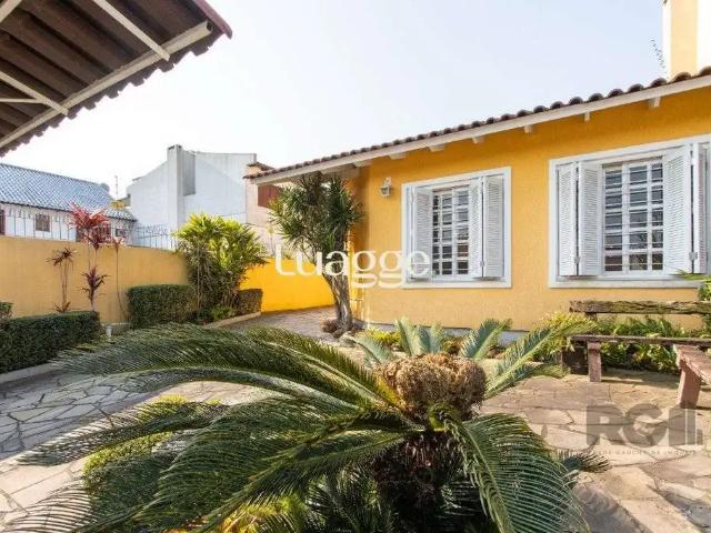 Casa / Sobrado para Locação em Porto Alegre/RS Ipanema 4 Quartos