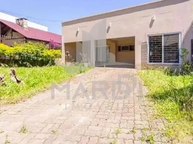 Casa / Sobrado para Locação em Porto Alegre/RS Ipanema 4 Quartos
