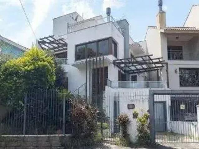 Casa / Sobrado para Locação em Porto Alegre/RS Ipanema 5 Quartos