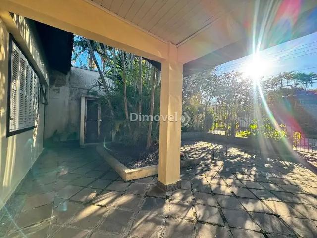 Casa / Sobrado para Locação em Porto Alegre/RS Ipanema 2 Quartos