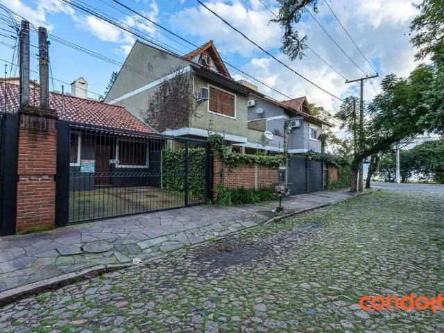 Casa / Sobrado para Locação em Porto Alegre/RS Ipanema 2 Quartos