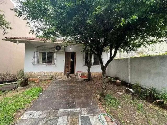 Casa / Sobrado para Locação em Porto Alegre/RS Ipanema 3 Quartos
