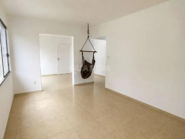 Casa / Sobrado para Locação em Porto Alegre/RS Jardim Botânico 2 Quartos