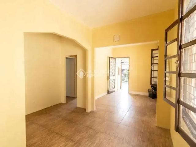 Casa / Sobrado para Locação em Porto Alegre/RS Jardim Botânico 3 Quartos