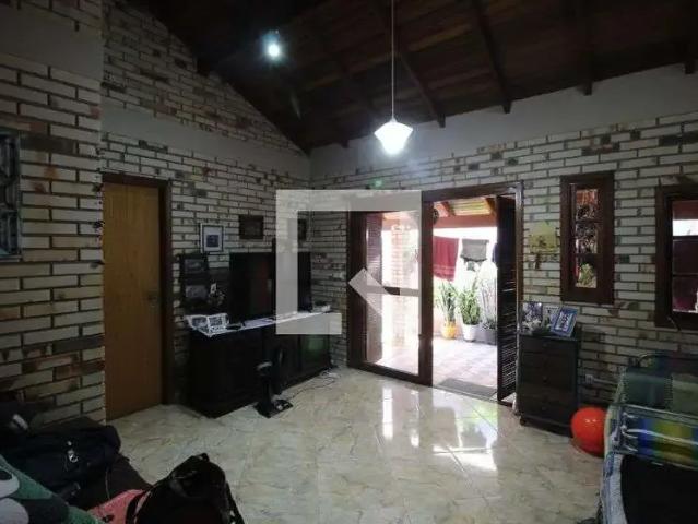 Casa / Sobrado para Locação em Porto Alegre/RS Jardim Carvalho 2 Quartos
