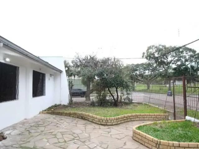 Casa / Sobrado para Locação em Porto Alegre/RS Jardim do Salso 2 Quartos