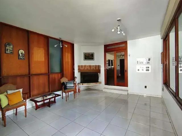 Casa / Sobrado para Locação em Porto Alegre/RS Jardim do Salso 3 Quartos