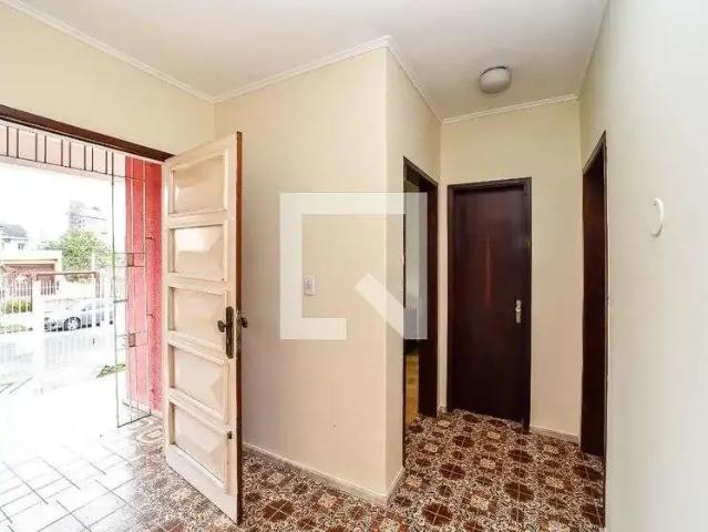 Casa / Sobrado para Locação em Porto Alegre/RS Jardim Itu Sabará 3 Quartos