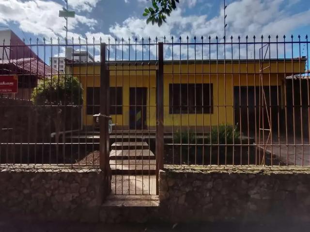 Casa / Sobrado para Locação em Porto Alegre/RS Jardim São Pedro 3 Quartos