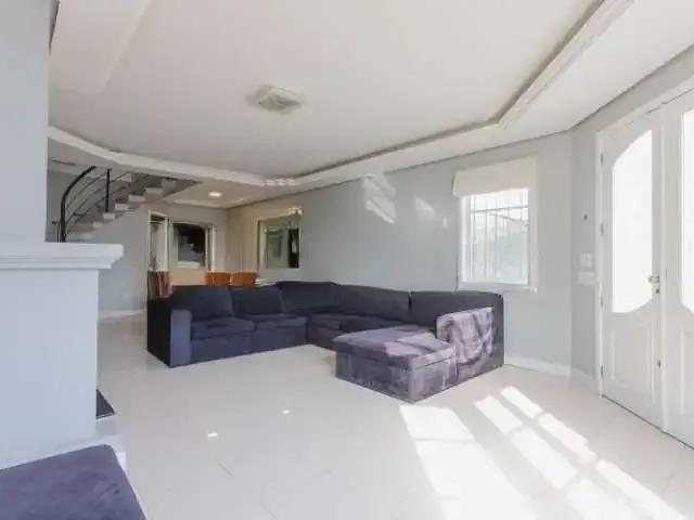 Casa / Sobrado para Locação em Porto Alegre/RS Morro Santana 3 Quartos
