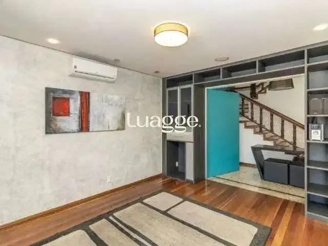 Casa / Sobrado para Locação em Porto Alegre/RS Medianeira 4 Quartos