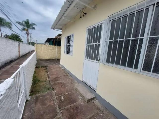Casa / Sobrado para Locação em Porto Alegre/RS Medianeira 1 Quartos