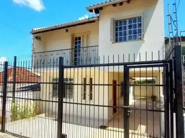 Casa / Sobrado para Locação em Porto Alegre/RS Medianeira 2 Quartos