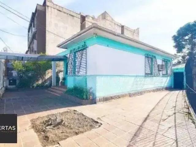 Casa / Sobrado para Locação em Porto Alegre/RS Medianeira 3 Quartos