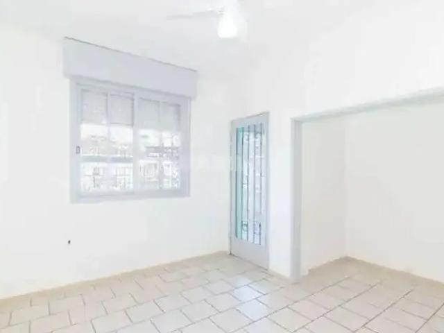 Casa / Sobrado para Locação em Porto Alegre/RS Medianeira 3 Quartos