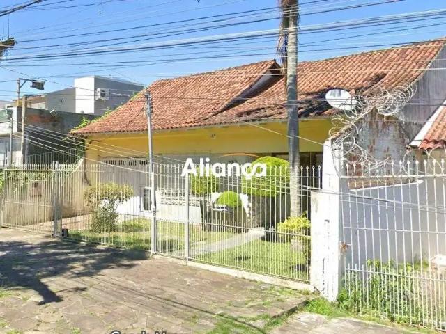 Casa / Sobrado para Locação em Porto Alegre/RS Medianeira 3 Quartos