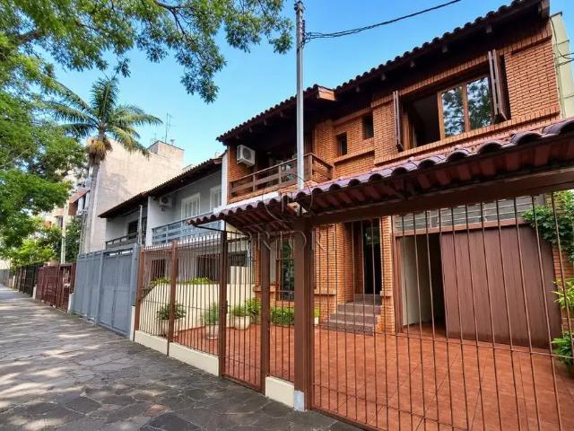 Casa / Sobrado para Locação em Porto Alegre/RS Menino Deus 3 Quartos